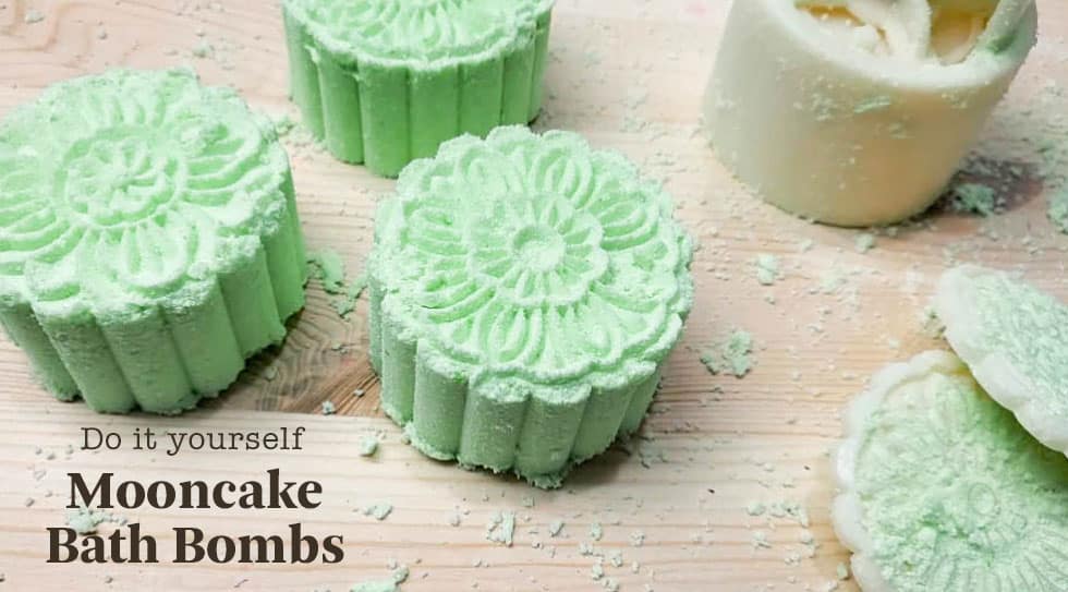Green Tea Mooncake Bath Bombs - Raw Essentials